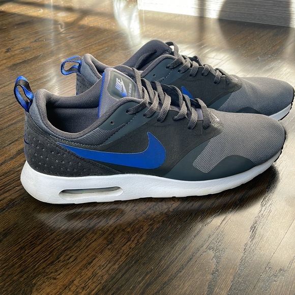 Nike | Shoes | Mens Nike Air Max Tavas Sneakers | Poshmark